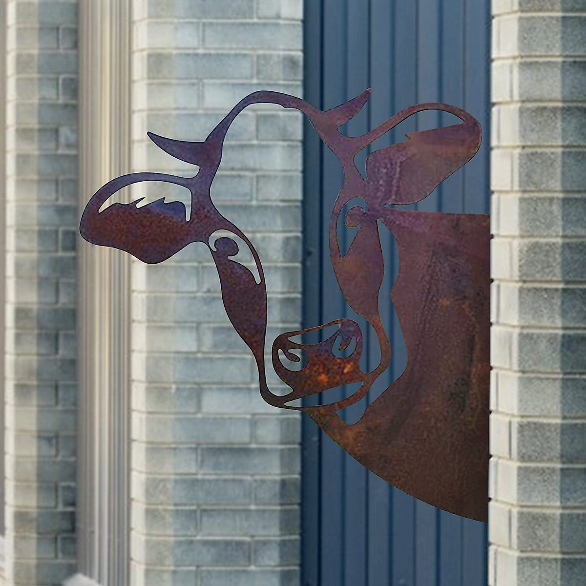 LYEAA Metal Cow Peeking Yard Art, Cow Cattle Wall Decor, Farm Peeping Cattle Metal Wall Art for Farmhouse Outdoor Garden Decor, Farm Fence Modern Artwork Home Decor