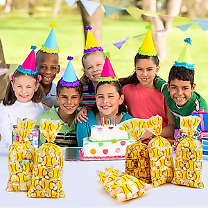 Softball Goodie Bags, 100 PCS Softball Snack Bags, Baseball Goodie Bags Softball Cellophane Bags Gift Treat Goody Cookie Snack Bags for Team Party Bags Favor Bulk Softball Theme Birthday Decoration