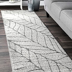 nuLOOM Leaves Abstract Runner Rug, 2' 6" x 6', Light Grey