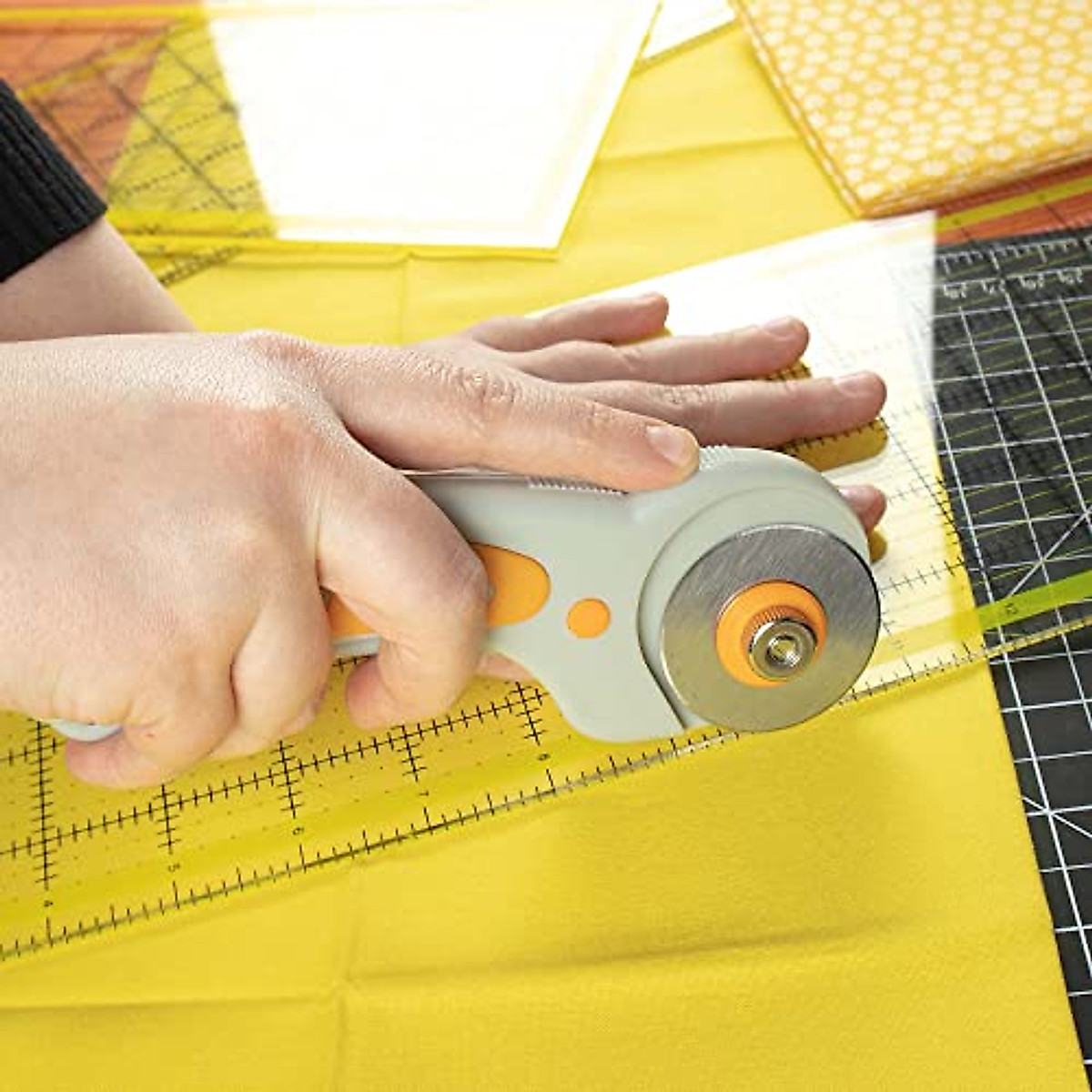 WA Portman Rotary Cutter Set & Cutting Mat for Sewing - 45mm Rotary Cutter for Fabric & 5 Blades - 18x24 In Fabric Cutting Mat - 6x24 In Acrylic Ruler for Cutting Fabric - Rotary Cutter and Mat Set