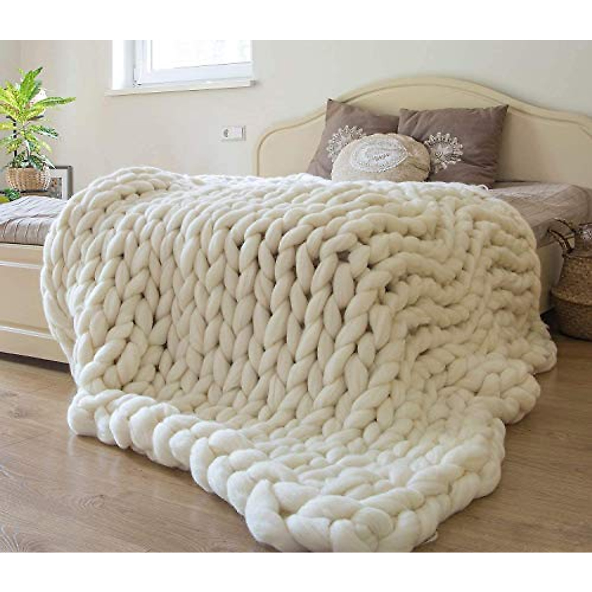 Elero Chunky Knit Blanket Merino Wool Hand Made Boho Soft and Cozy Bulky Throw Blanket for Bedroom Sofa Home Decoration White 32x40