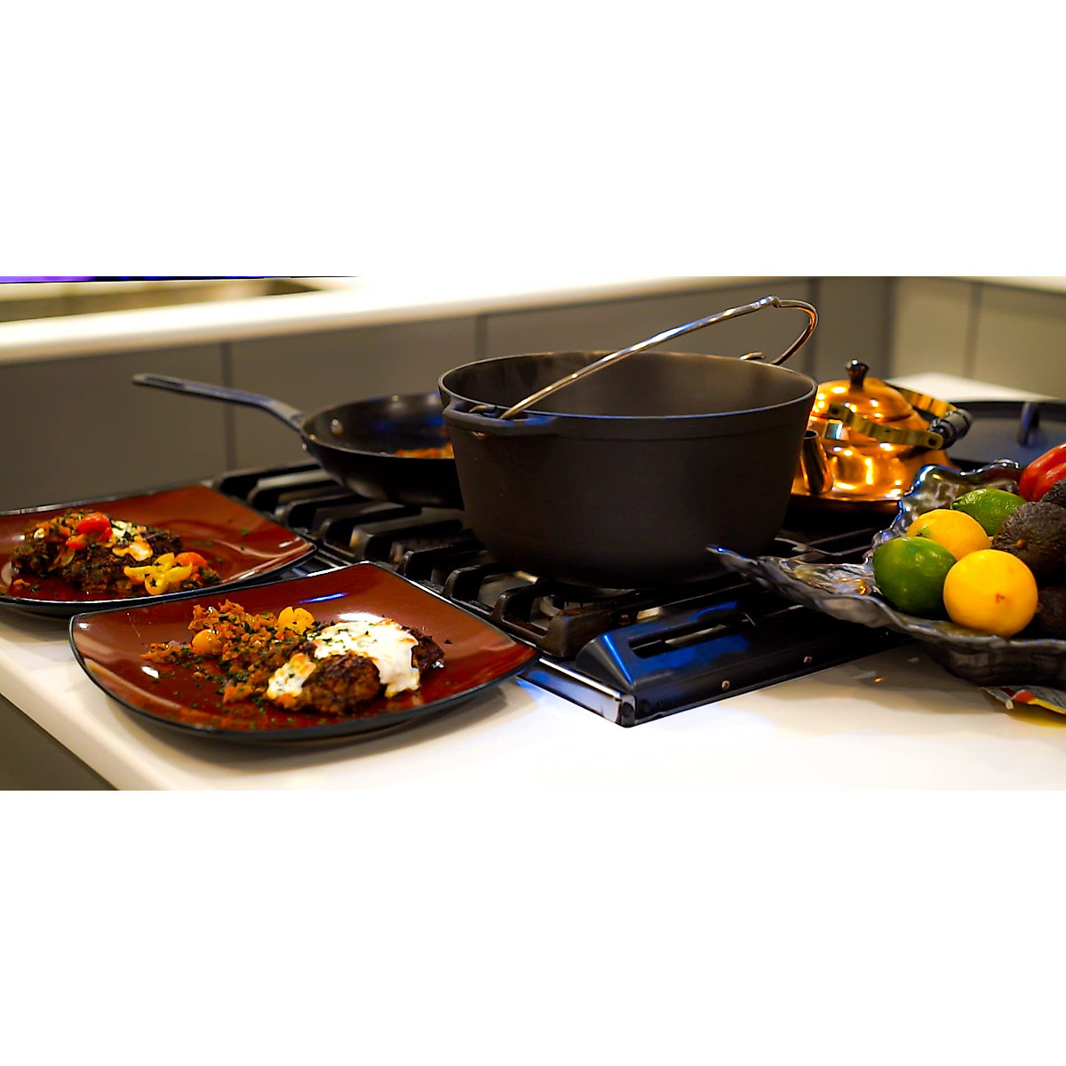 GSI Outdoors Guidecast 5qt Dutch Oven | Cast Iron Dutch Oven for Camping, Cabin and Home Kitchen