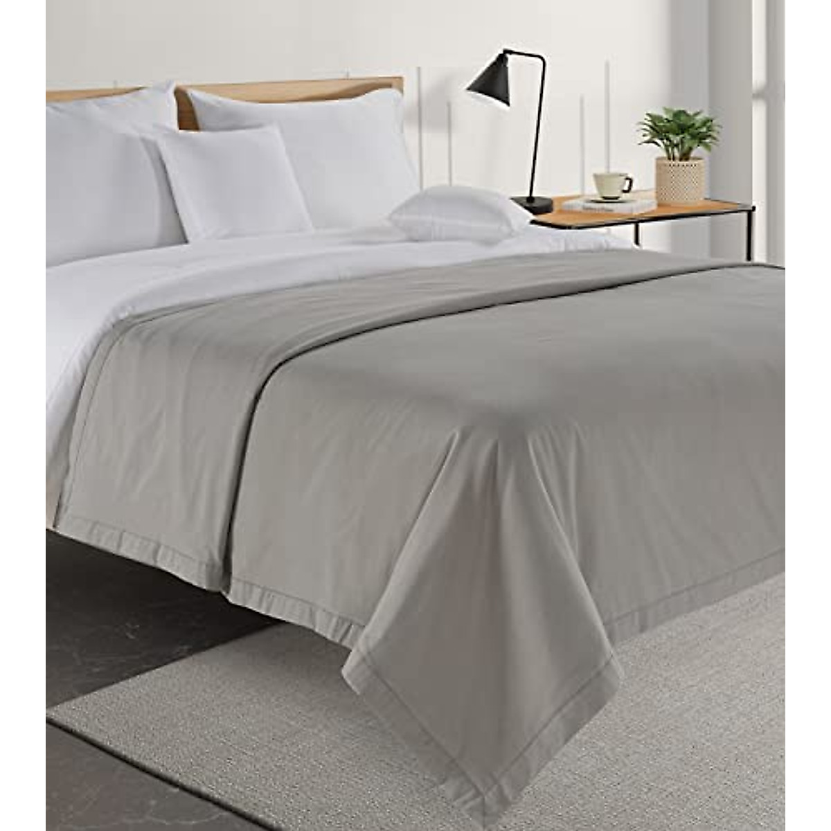 LANE LINEN Twin Size Blanket for Bed – 100% Cotton Oversized Throw for Couch - 320GSM Lightweight Soft Breathable 3-Layer Cooling Summer Blanket – Percale Weave – Self Softening – 68”x90” Silver