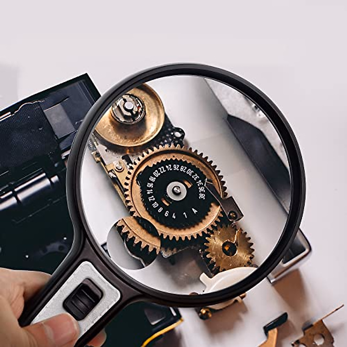 Magnifying Glass with Light, 10X 20X High Magnification, Large Handheld Magnifier with 4 LED Light, Suitable for Low Vision Seniors Reading, Jewelry, Coin, Science.