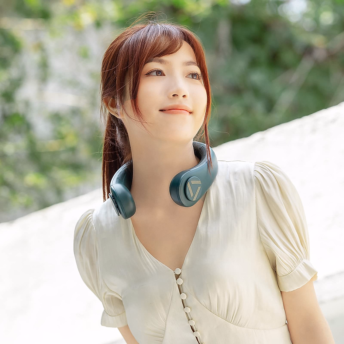 Dytecue Neck Fan Portable, Wearable Neck AC Air Conditioner Fan Built-in Refrigerating Chip, Personal Cooling Device Neck Cooler with 4000 Mah Rechargeable Hands Free 3-Speeds Fan for Outdoor Travel