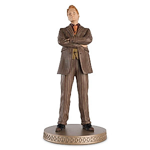 Hero Collector The Official Wizarding World Figurine Collection | George Weasley with Magazine Issue 44 by Eaglemoss