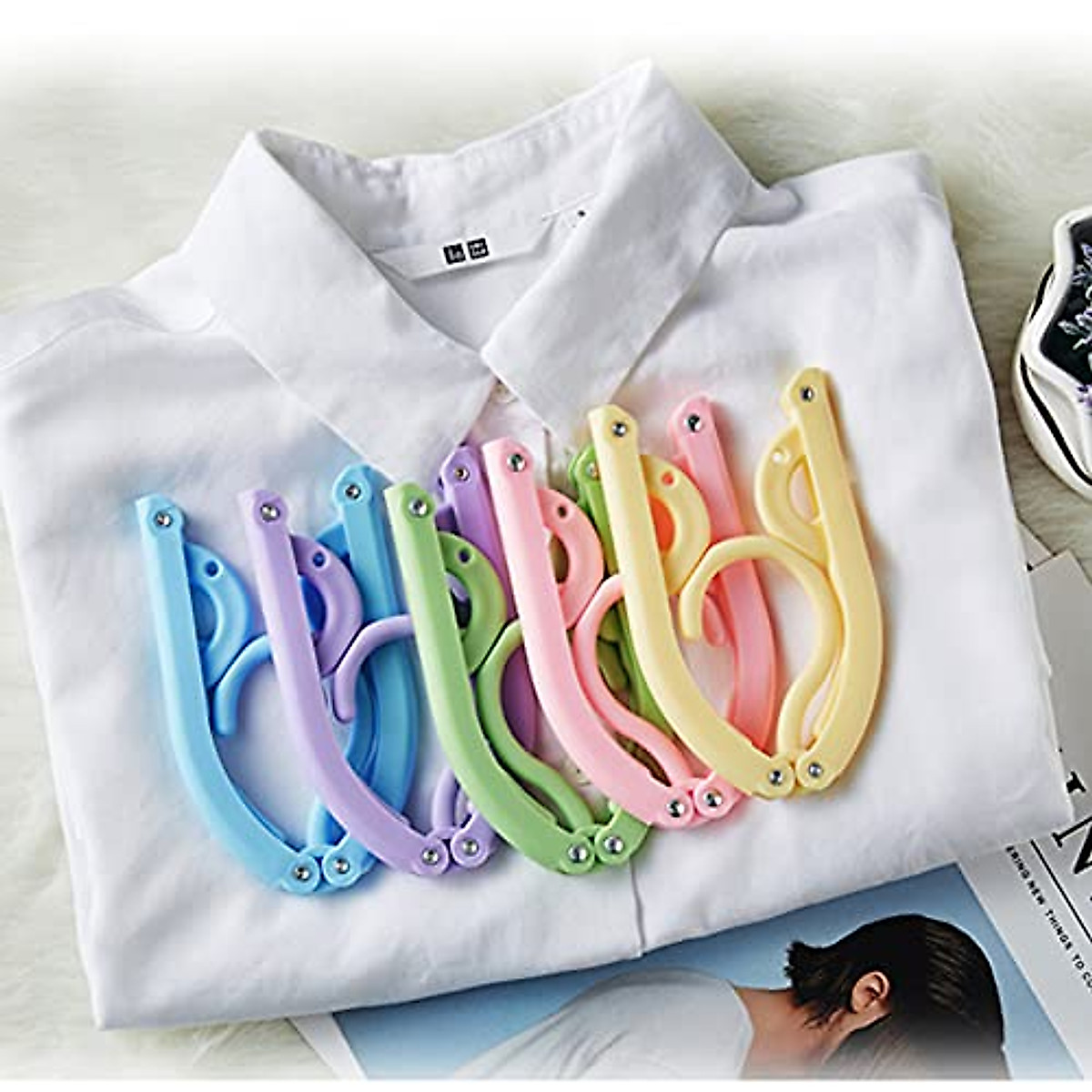 NHW 10PCS Portable Folding Clothes Hangers Retractable Plastic Non Slip Clothing Hangers for Kids and Adults