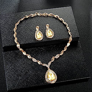 FUNOJOY Gold Jewelry Sets for Women Wedding Teardrop Crystal Necklace and Earrings Bracelet Rings Set Costume Jewelry for Prom Wedding