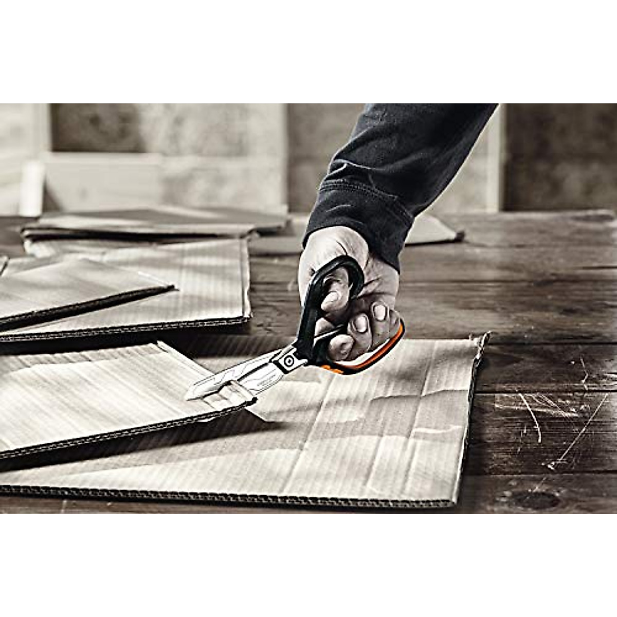 Fiskars PowerArc Heavy-Duty Scissors, Up to 30% More Power, Length 21cm, Durable Stainless Steel Blade/Plastic Handles, 1027204, Orange/Black