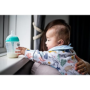 Tommee Tippee Anti-Colic Baby Bottles, Slow Flow Breast-Like Nipple and Unique Anti-Colic Venting System, 9oz, 4 Count, Clear