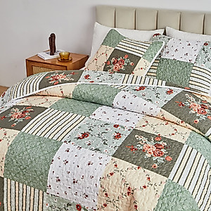 Patchwork Quilt Set Twin Size, 2 Pieces Green White Floral Plaid Design Summer Bedspread Coverlet Set, Soft Microfiber Reversible Lightweight Bed Cover for Kids (68" x 86", 1 Quilt+ 1 Pillow Sham)