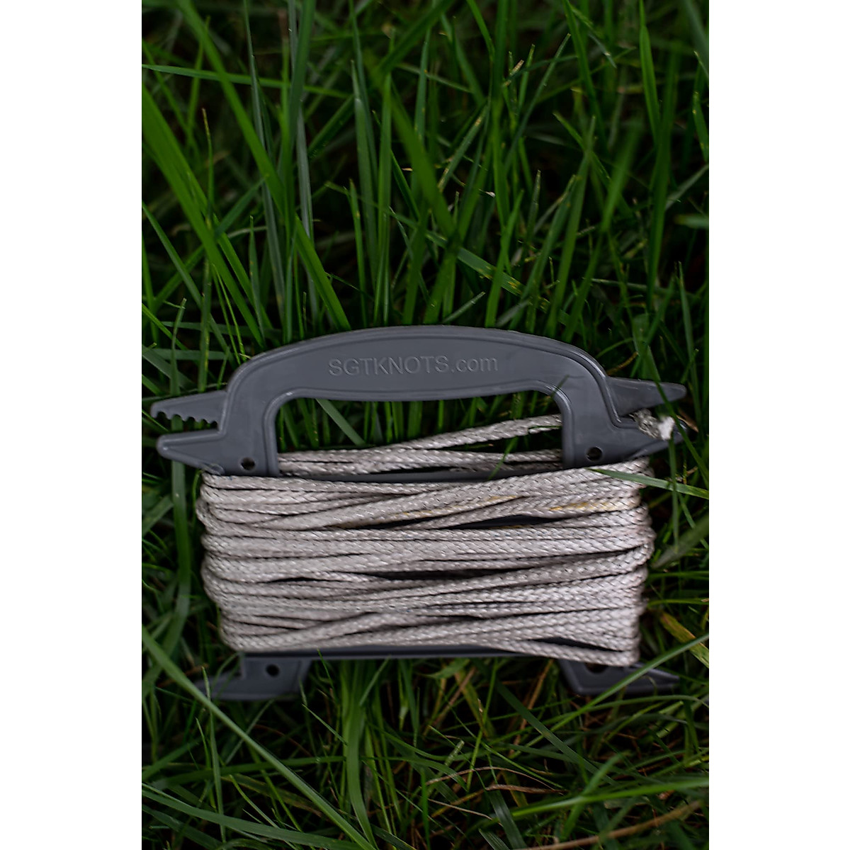 SGT KNOTS Rope Winder - Lightweight and Easy to Use Chord Storage Device for Paracord, Twine, Mason Line & Other (6" - 10 Pack, Gray)