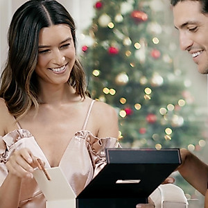 The Pearl Source Real Pearl Necklace for Women with AAA+ Quality Round White Freshwater Genuine Cultured Pearls | 14K Gold Clasp Yellow Gold