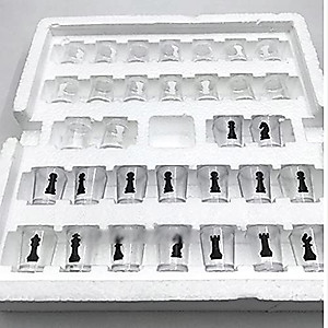 THPT Glass Chess Set with 32 Crystal Wine Glass Chess Pieces and Clear Glass Chess Board， Shot Drinking Chess Game Set for Parties Board Games (Color : Large Chess Set)