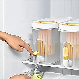 Plastic Drink Dispensers，3.9 Litre Fridge Water Lemonade Pitcher Beverage Juice Dispenser With Infuser Drink Containers With A Spigot For Parties