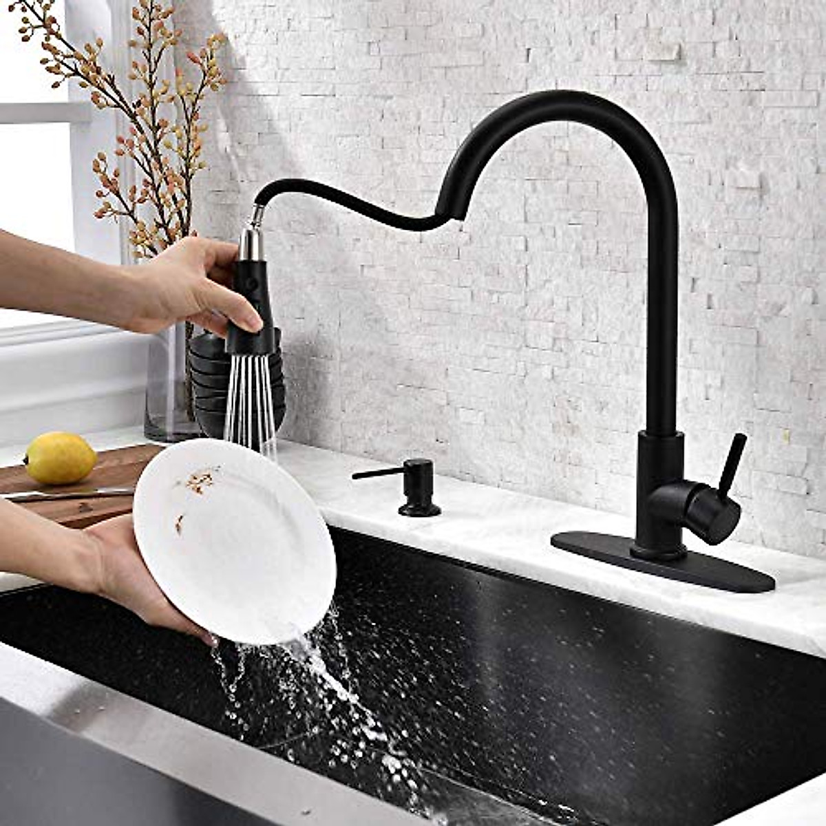 Hovheir Matte Black Kitchen Faucet with Soap Dispenser, Single Handle Pull Down Kitchen Faucet, High Arch Single Handle Stainless Steel Pull Out Sprayer Kitchen Sink Faucet