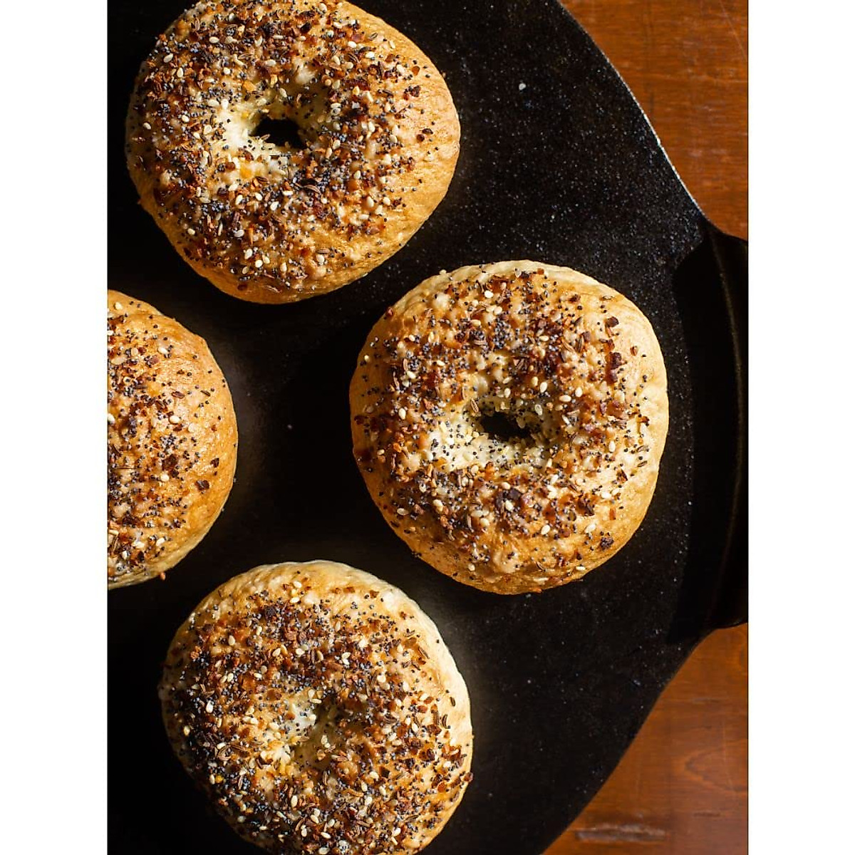 Lodge Cast Iron Pizza Pan, 15 inch and Pie Pan 9 Inch