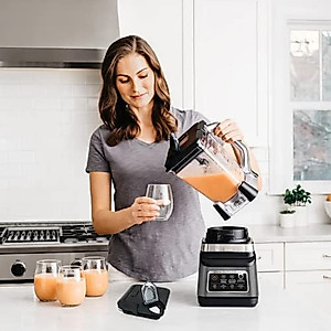 2 Pack Spout Cover for Ninja Blender Lid YOUNGER-RIS Replacement Part Covers for Ninja Blender Compatible with Ninja Locking Lid 72oz Pitchers Spout Covers for NJ600 NJ602 BL500 BL781 (Black & White)