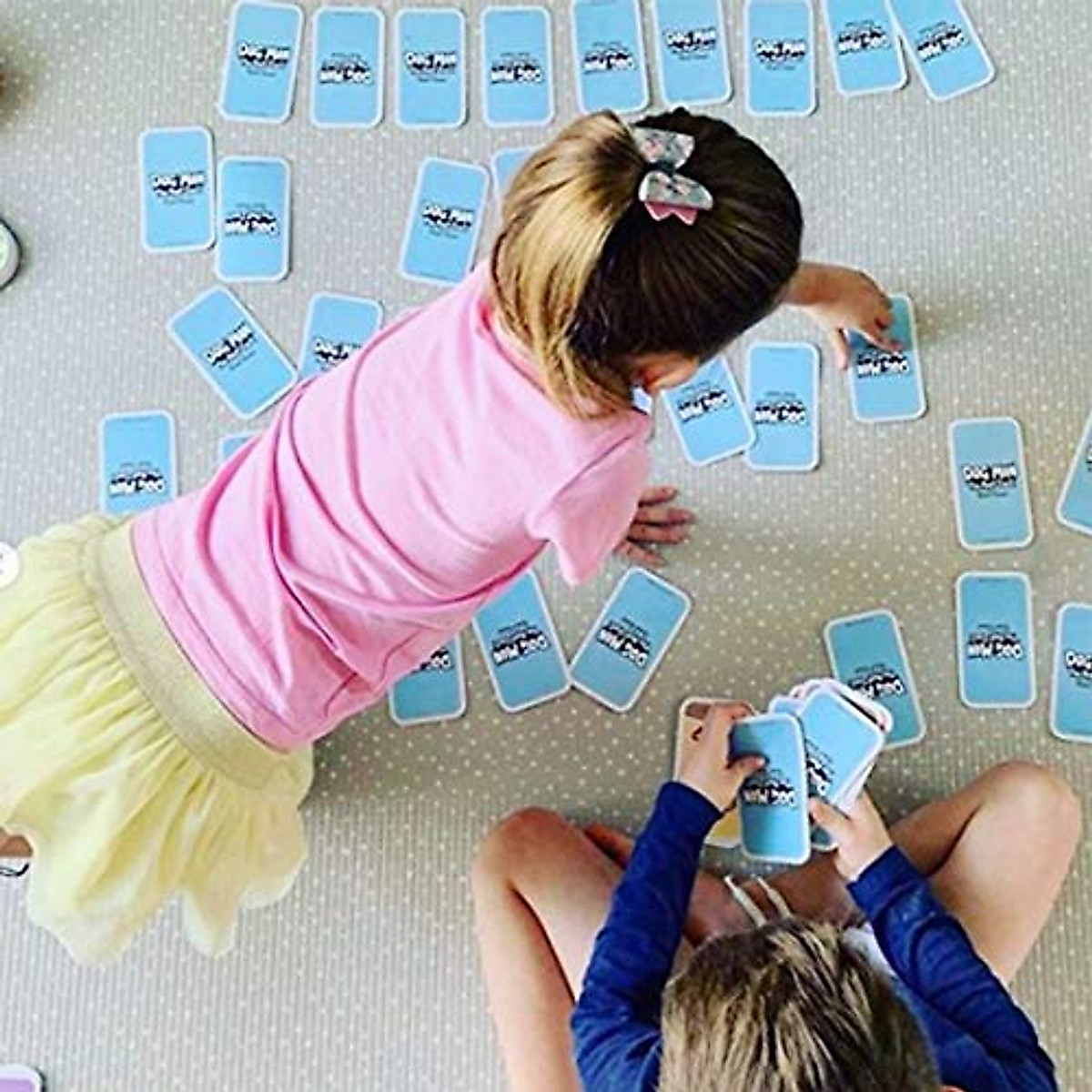 University Games Dog Man The Hot Dog Card Game for Ages 5 and Up, 2 to 4 Players Based on The Dog Man Books by Dav Pilkey (07011), Yellow