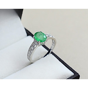 9X7 MM Natural Green Zambian Emerald Oval Cut May Birthstone 925 Sterling Silver Solitaire Unisex Proposal Ring Love and Friendship Gift For Girlfriend (Rhodium Plated Silver, 7)