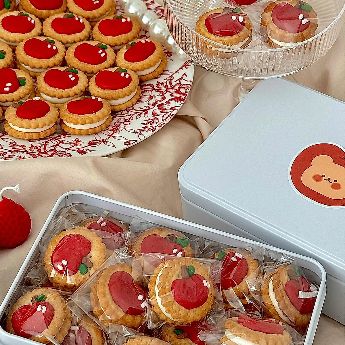 200PCS Clear Self Sealing Cellophane Bags,4x6 Inches Self Adhesive Resealable Cello Cookie Bags Individual Candy Treat Bags for Cookies Packaging Gift Giving