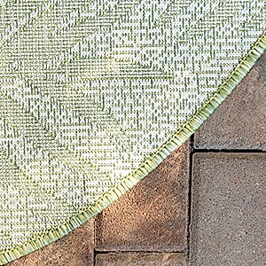 Unique Loom Outdoor Botanical Collection Floral, Coastal, Bohemian, Leaves, Indoor and Outdoor Area Rug (4' 0 x 4' 0 Round, Green/Ivory)