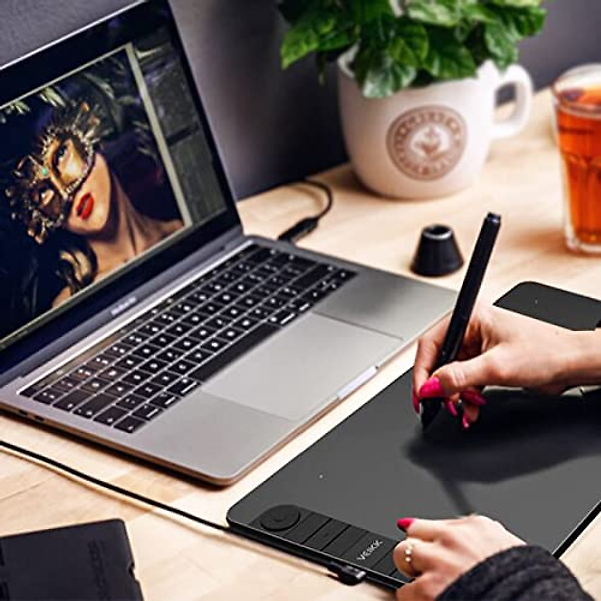 VEIKK VK1060PRO V2 Drawing Tablet, 10 x 6 Inch Graphics Pen Tablet with 8 Shortcut Keys, 8192 Levels Battery Free Supports Tilt Function, Work for Digital Art Drawing, Designing