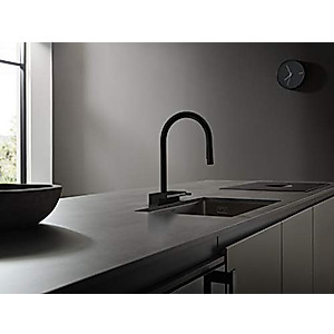hansgrohe Aquno Select Black High Arc Kitchen Faucet, Kitchen Faucets with Pull Down Sprayer, Faucet for Kitchen Sink, Magnetic Docking Spray Head, Matte Black 73837671
