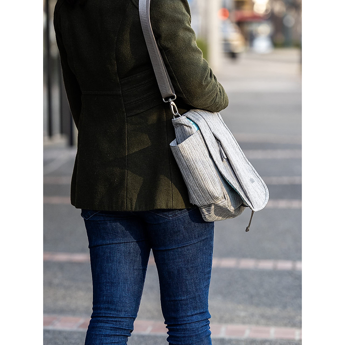 HAIKU To Go Convertible 2.0 Crossbody and Backpack Messenger-Style Travel Bag with Adjustable Shoulder Straps and Dual Water Bottle Pockets, Gray Poplar