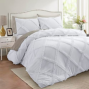 Comforter Set Queen Size Bedding – 3 Piece Farmhouse Bedding Set Cover Ruffle & Lightweight Comforter and Pillow Case Vintage Bedding for Bedroom as Home Bed Set Boho Chic Comforter for Luxury Comfort