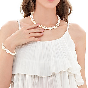 TKUAMIGO Puka Shell Necklace for Women Natural Pearl Choker Necklace Adjustable Seashell Necklace Cowrie Shell Bracelet Beach Boho Jewelry Set for Vsco