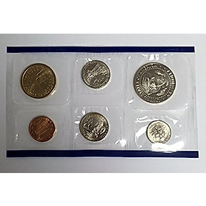 2005 P & D Mint Set in Original U.S. Government Packaging 22-Coins