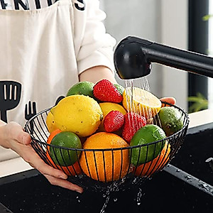 HOMQUEN Fruit Basket, Fruit Bowl, Metal Wire Fruit Basket for kitchen, Fruit Bowl for Kitchen Counter, Basket for Fruits, Vegetables, Breads, Snacks, Kitchen Gadgets (Round Short, Black)