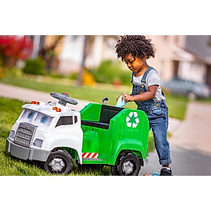 Kid Trax Real Rigs Toddler Recycling Truck Interactive Ride On Toy, Kids Ages 1.5-4 Years, 6 Volt Battery and Charger, Sound Effects, 9 Recycling Accessories Included,Green