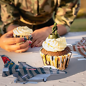 ArtCreativity Diecast F-16 Fighter Jet Toy, Pull Back Military Fighter Jets, Set of 2, Diecast Metal Airplane Jet Toys, Air Force Military Cake Decorations, Birthday Gift for Toddler Boys and Girls