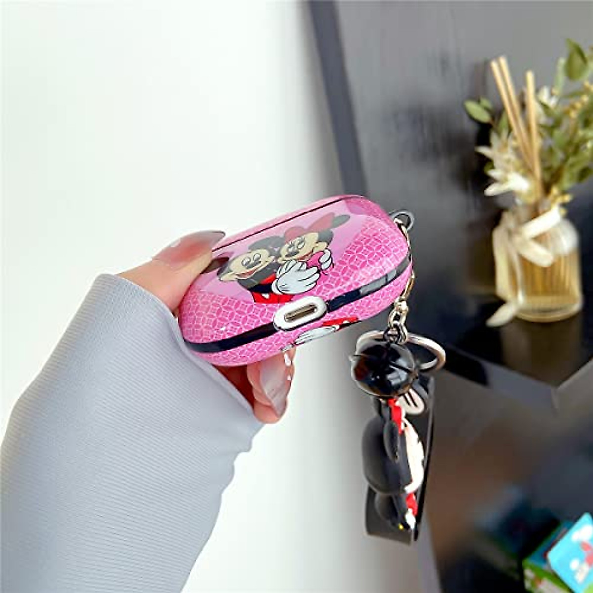 Cute Airpod pro Case, Airpod pro Personalise Custom, Airpod pro Case Cover with Keychain/Lanyard Protective Hard Case Skin Portable Shockproof Cover for Women Girls Wireless Airpod pro Case (Minnie)