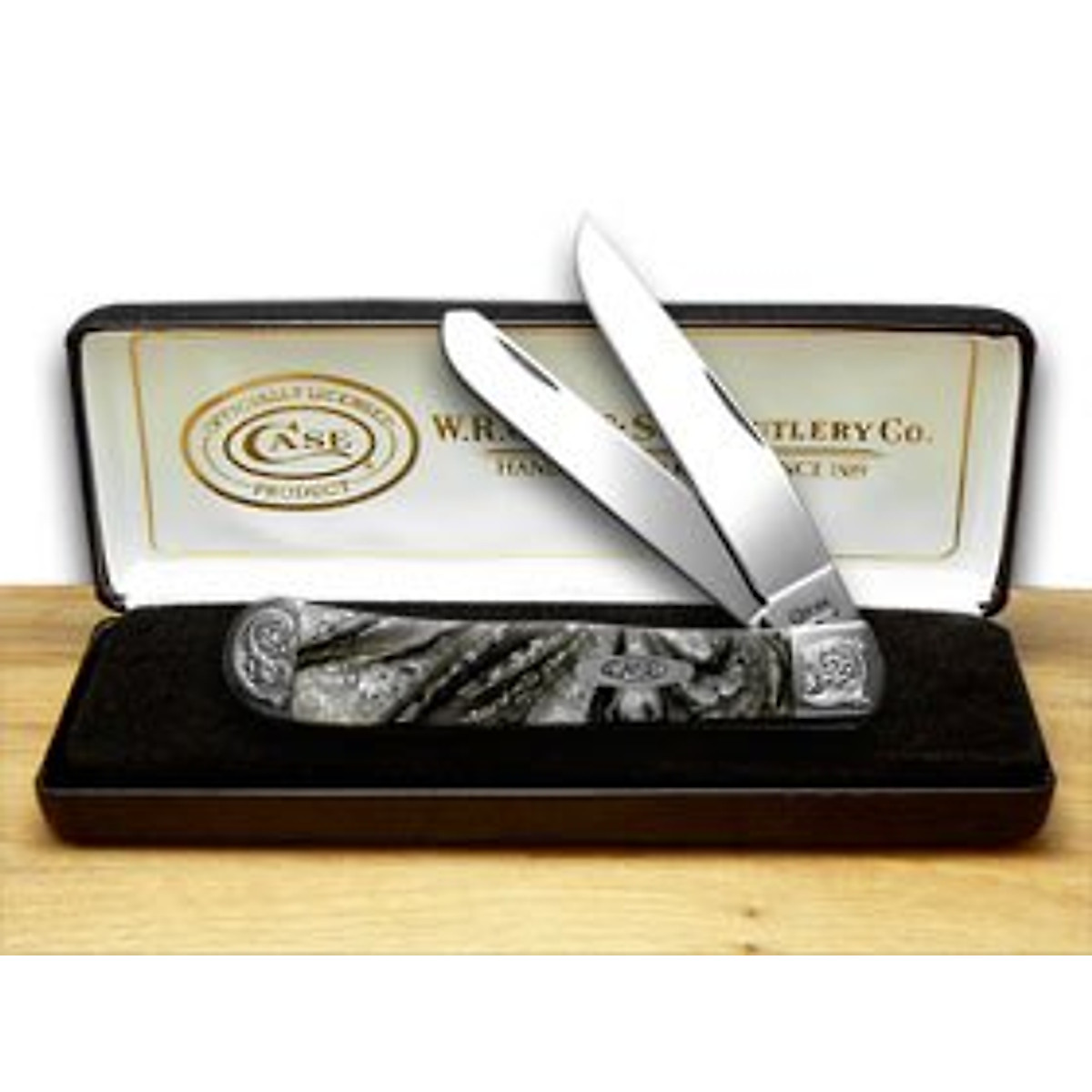 Case XX Knives Engraved Bolster Series Ivory Quartz Corelon Trapper Pocket Knife 9254IQ/E