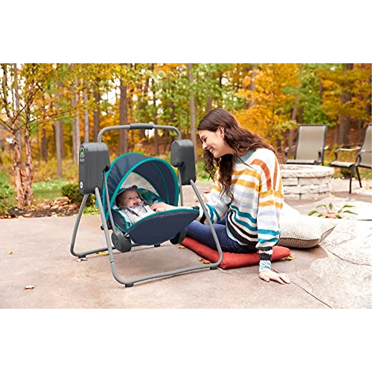 Fisher-Price On-the-Go Swing – Pixel Forest, baby seat with canopy that easily folds for travel