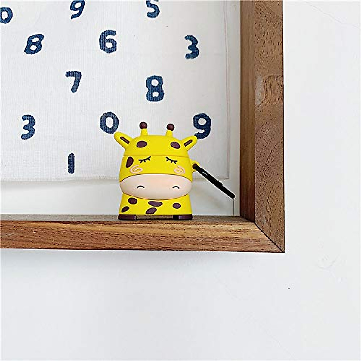 TOUBN Wireless Charging Earphone Case, Cute Cartoon Giraffe Design Soft Silicone Full Body Protective Cover for Airpods 1 & 2, Airpods Protector with Hook (Giraffe)