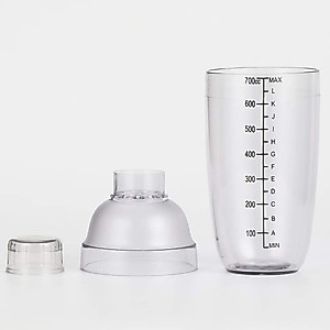 1PC 700CC/24oz Empty Professional Clear Plstic Resin Cocktail Shaker with Scale and Strainer Top Drink Wine Tea Mixer Shaker Cup Bottle for Bar Party Home Use