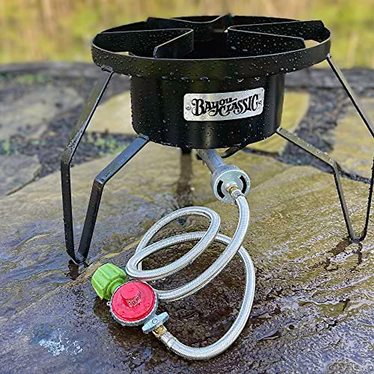 Bayou Classic SP10 High-Pressure Cooker - 14-in Single Propane Burner for Outdoor Cooking, Outdoor Stove - Crawfish Boiler, Home Brewing Burner, Maple Syrup Prep. Fits Large Boiling Pots and Fryers - Seafood Boil Pot.