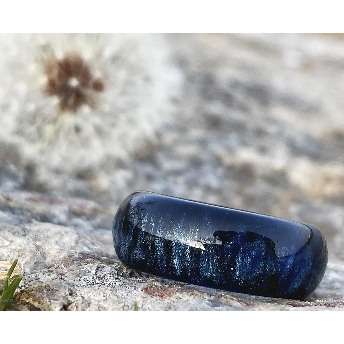 GonBeTexti Acrylic Rings for Women and Girls, Stylish, Shining, Colorful And Luxurious Rings. (Sapphire Blue, 9)