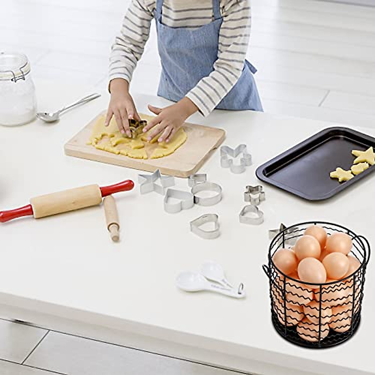 Hiceeden Metal Wire Chicken Egg Storage Basket, Decorative Fresh Egg Holder with Ceramic Chicken Design Lid, Portable Round Collectiong Basket for Kitchen Supplies, Pantry, 5.5"x6"