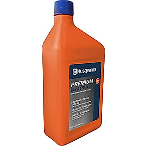 Husqvarna X-Guard Premium All Season Mineral Bar and Chain Oil, Chainsaw Oil for Superior Cutting Equipment Protection in All Conditions, 1 Quart Bottle