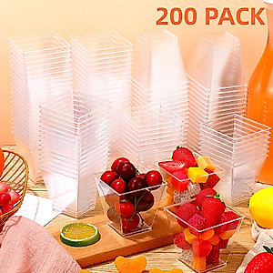 Zubebe Dessert Cups 8 oz Clear Plastic Appetizer Cups Small Square Dessert Bowls Mini Serving Cups for Tasting Party, Baby Shower Party, Wedding, Birthday Party Favor (200 Pcs)