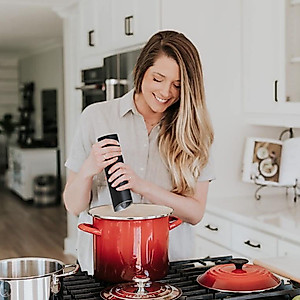 Electric Pepper Salt Grinder Gravity Automatic Spice Grinder Battery Powered Pepper Mill with LED Light Adjustable Coarseness One Hand Operation for Kitchen Resturant Camping BBQ Black