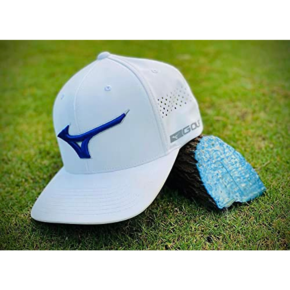 Mizuno Womens Tour Delta Fitted Hat, Black, Large-X-Large US