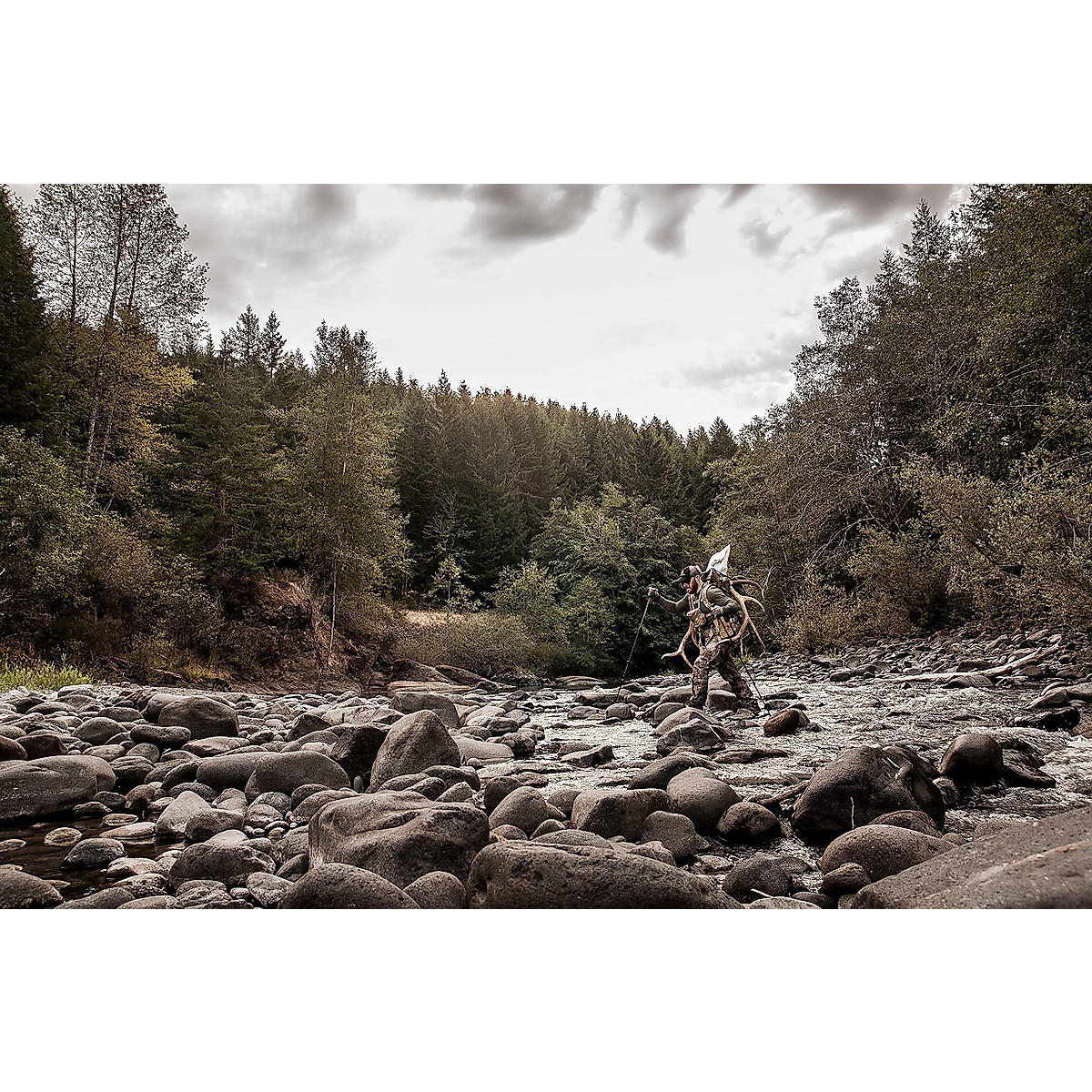 Alaska Guide Creations Denali ROK7 X56 Series HBS | Binoculars and Rangefinders Field Case Bag | Binocular Harness for Comfort and Quick Access (Realtree Excape)