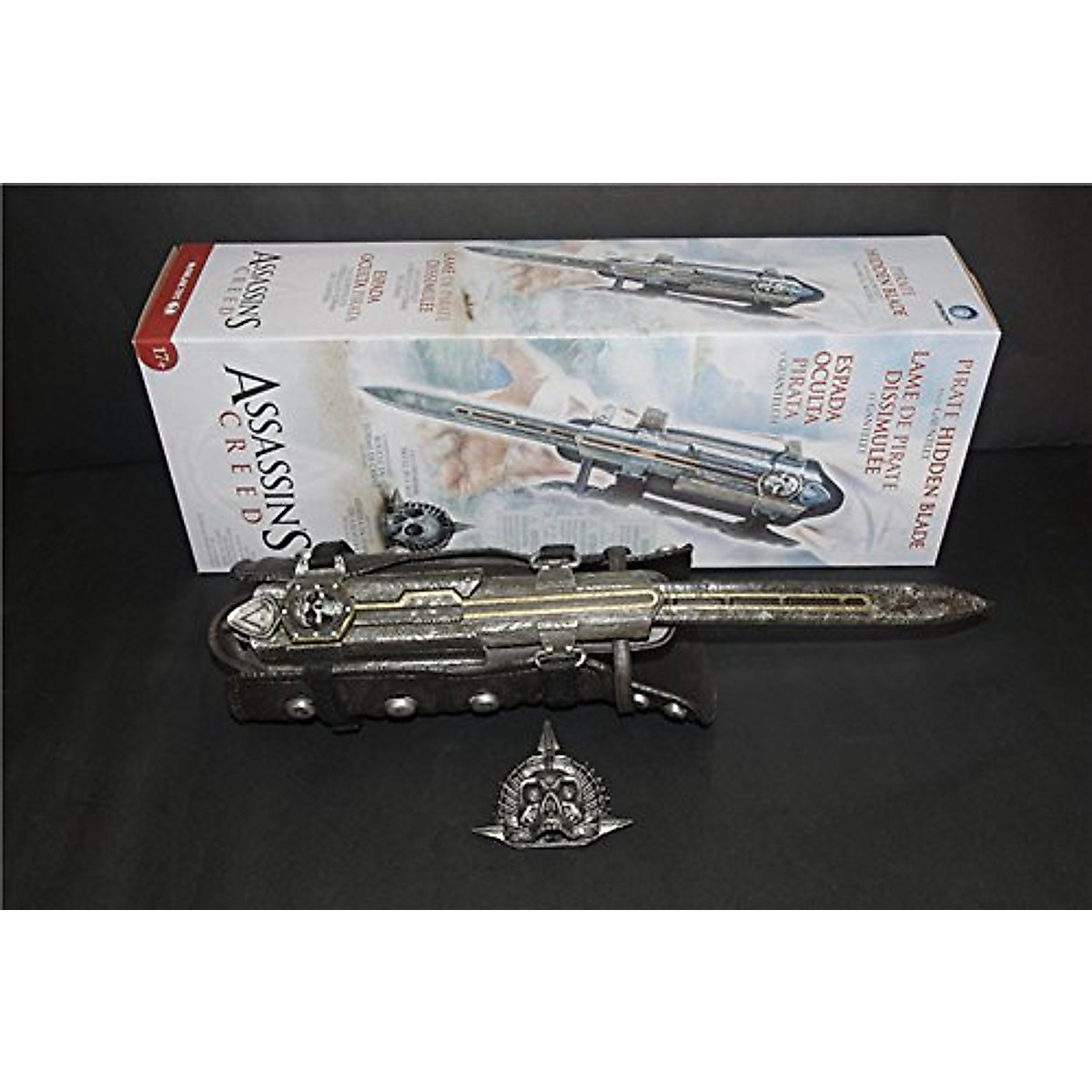 Good Value Assassin's Creed: Black Flag 4 Edward Kenway Hidden Rubber Blade Cosplay Weapons Props 1:1 Sleeves Sword