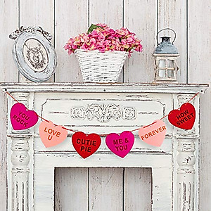 Whaline Valentine's Day Felt Heart Garland Banner for Indoor Outdoor Wedding Engagement Anniversary Party Favor(9.8 feet)